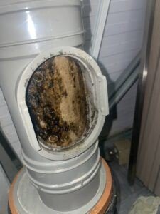 A Drainage Engineer’s Guide to Unblocking Drains - DrainHub.UK